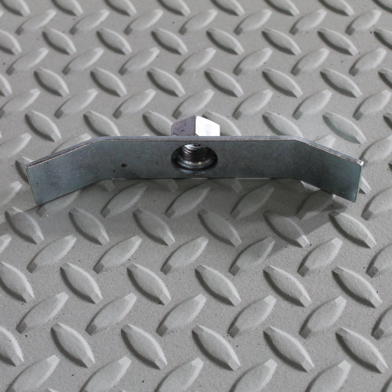 Steel Spare Wheel Retaining Nut – TL Spares